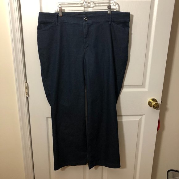 Lee | Jeans | Lee Plus Regular Fit Mid Rise Women Trousers 2w | Poshmark